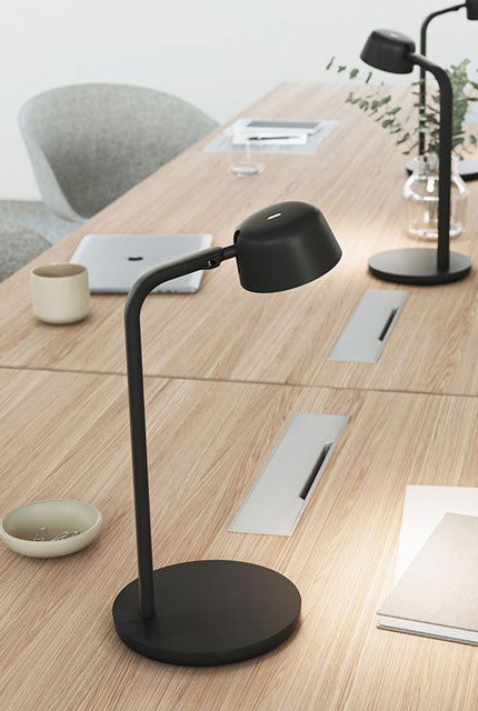 Luxo MOT028613, Motus Mini LED Task Light with Table/Desk Base, White ...